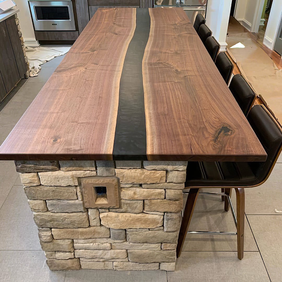 Kitchen Island Table - Epoxy Resin and Wood - Vilasaa